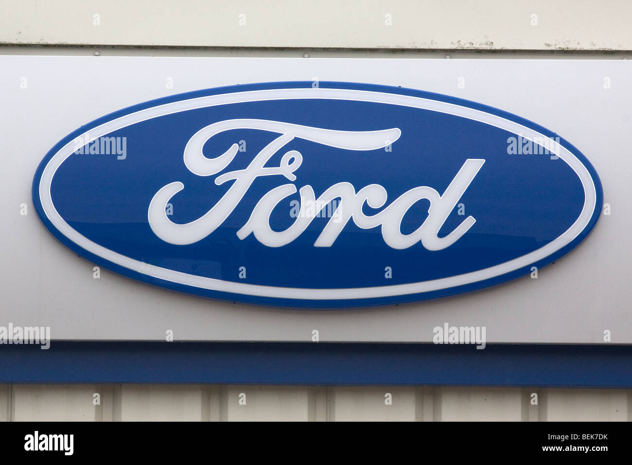 Ford sign hi-res stock photography and images - Alamy