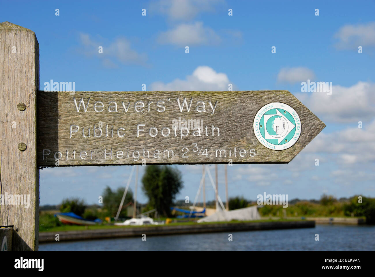 Weavers way public footpath hi-res stock photography and images - Alamy