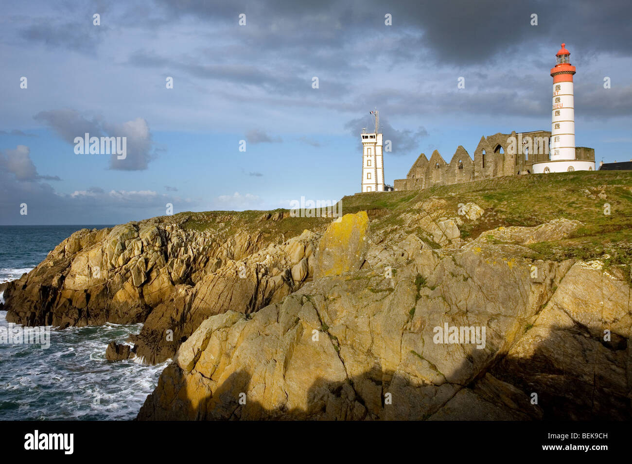 Lighthouse and abbey of Pointe Saint-Mathieu, Brittany, Finistère ...