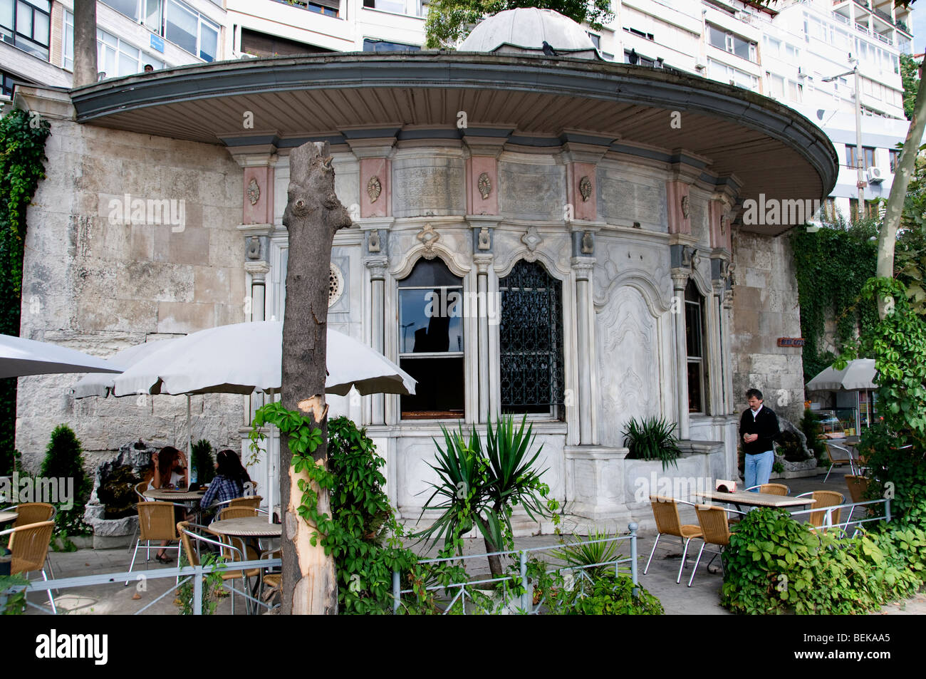 Cafe Bar Coffee House pub Istanbul Turkey Turkish Stock Photo - Alamy