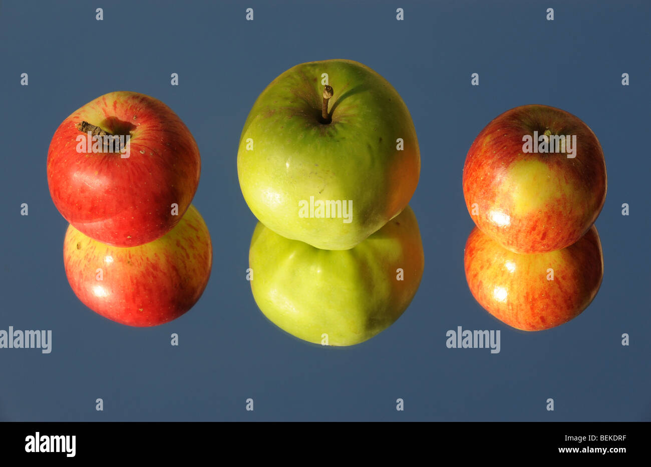 Red sky reflections hi-res stock photography and images - Alamy