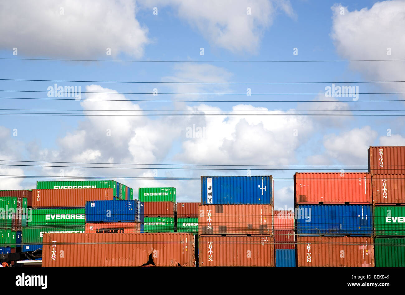 Damaged shipping containers hi-res stock photography and images - Alamy