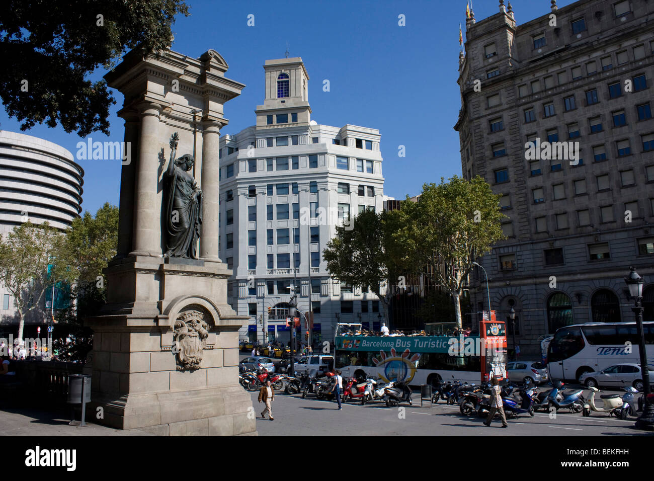 Barcelona city centre hi-res stock photography and images - Alamy