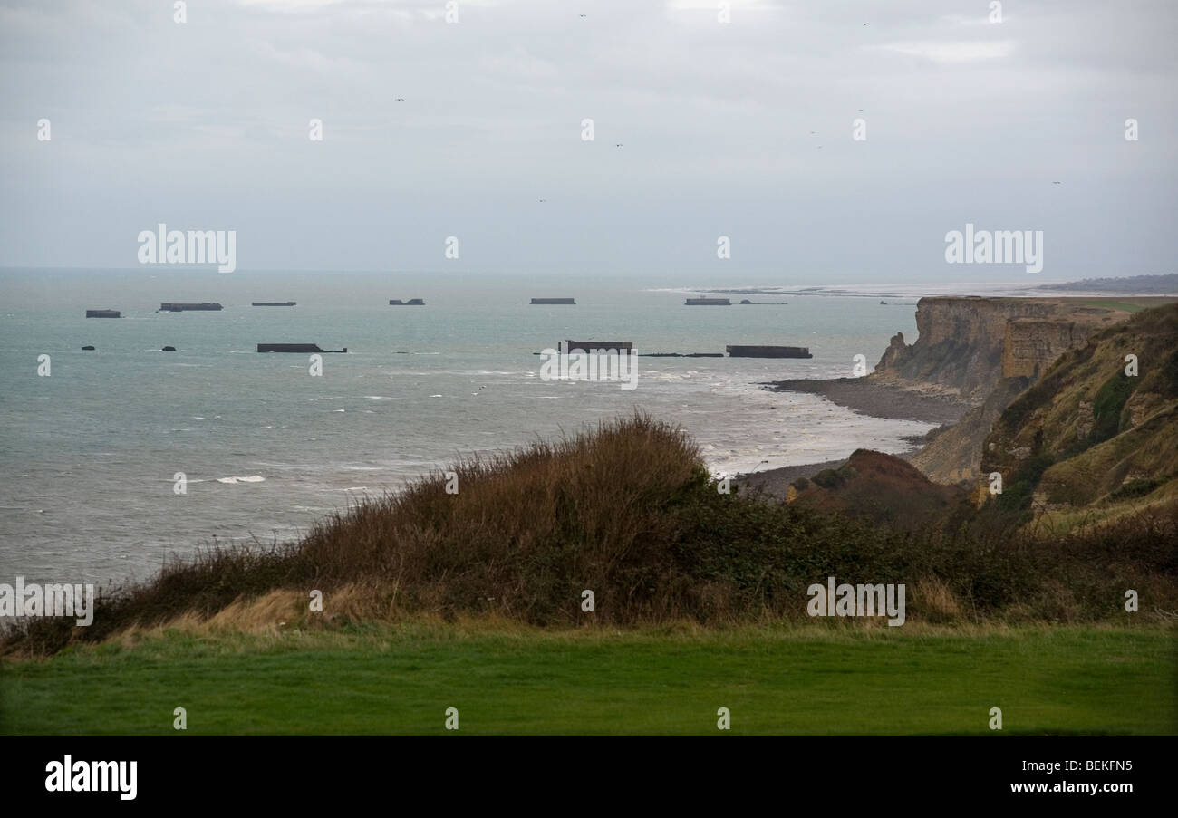Mulberry harbour D Day WW2 Arromanches Normandy france Stock Photo - Alamy