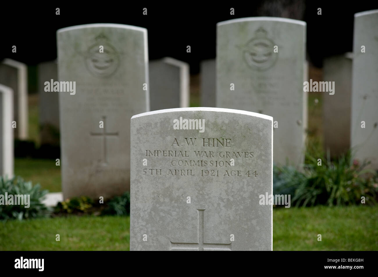 Longuenesse Cemetery WW1 WW2 War CWGC Commonwealth war Graves ...