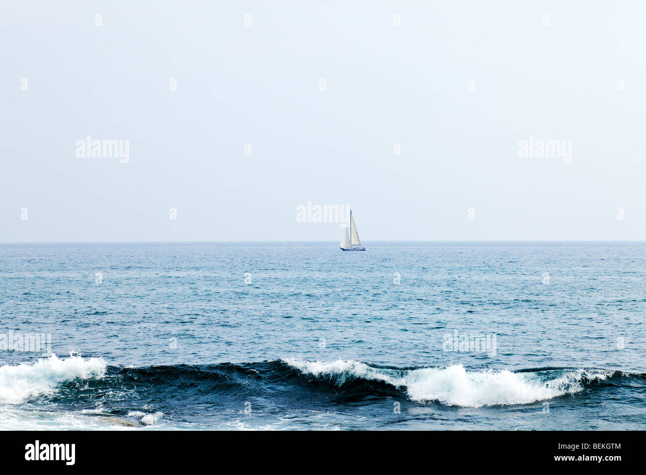 Surf boat hi-res stock photography and images - Alamy