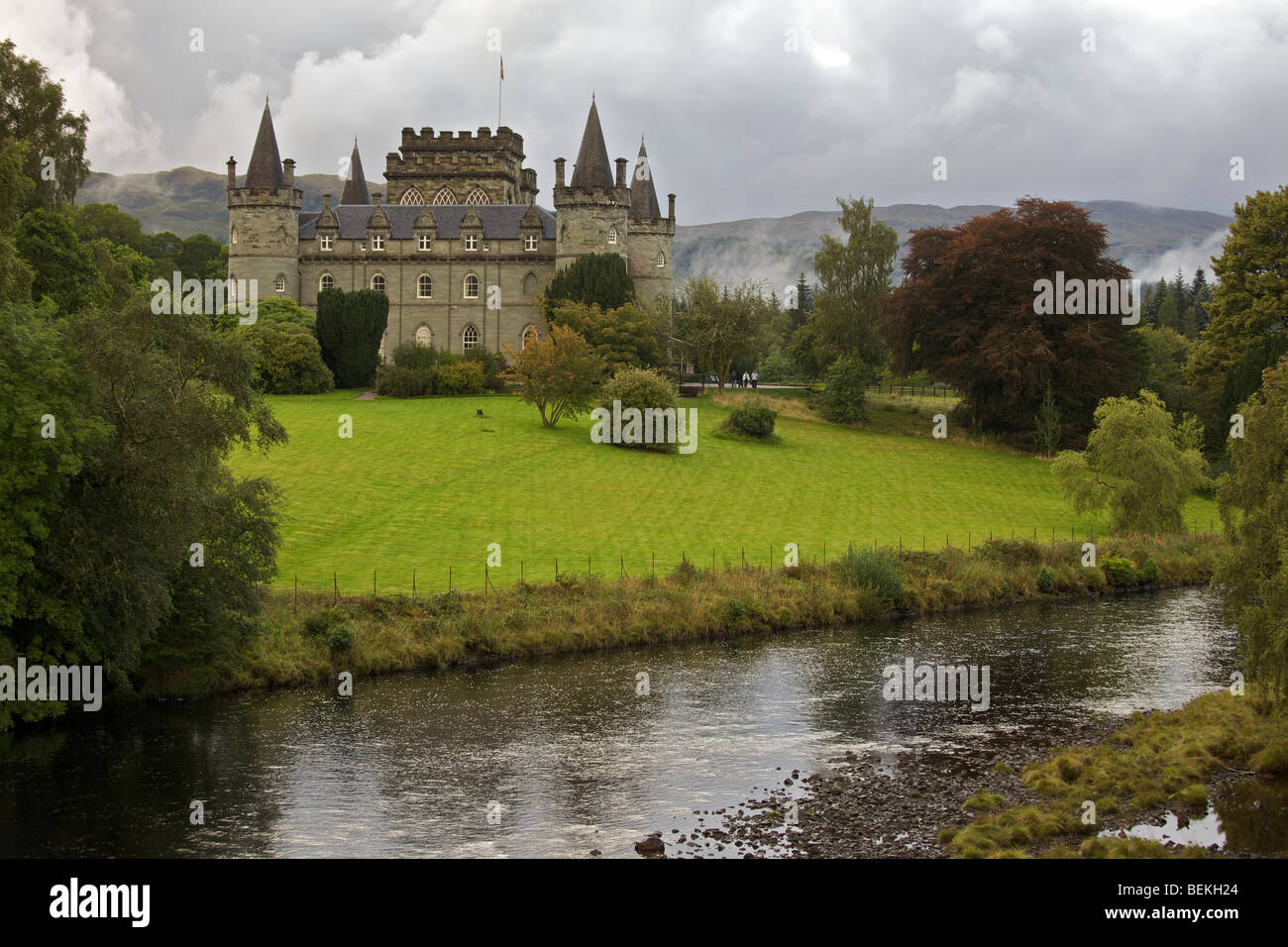 Inveraray castle surrounded by trees and a river, Scotland Stock Photo ...
