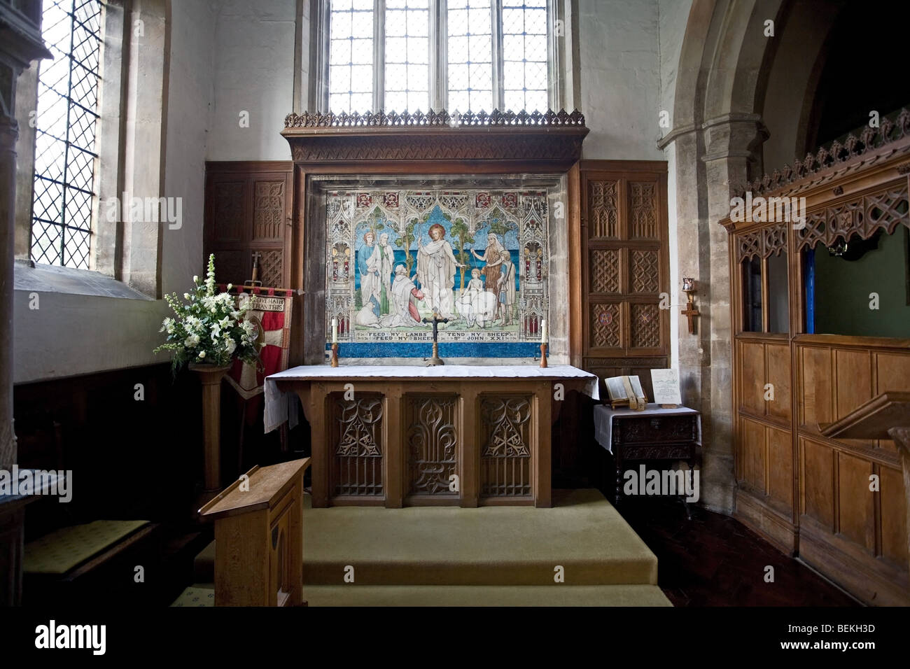 Worship altar hi-res stock photography and images - Alamy
