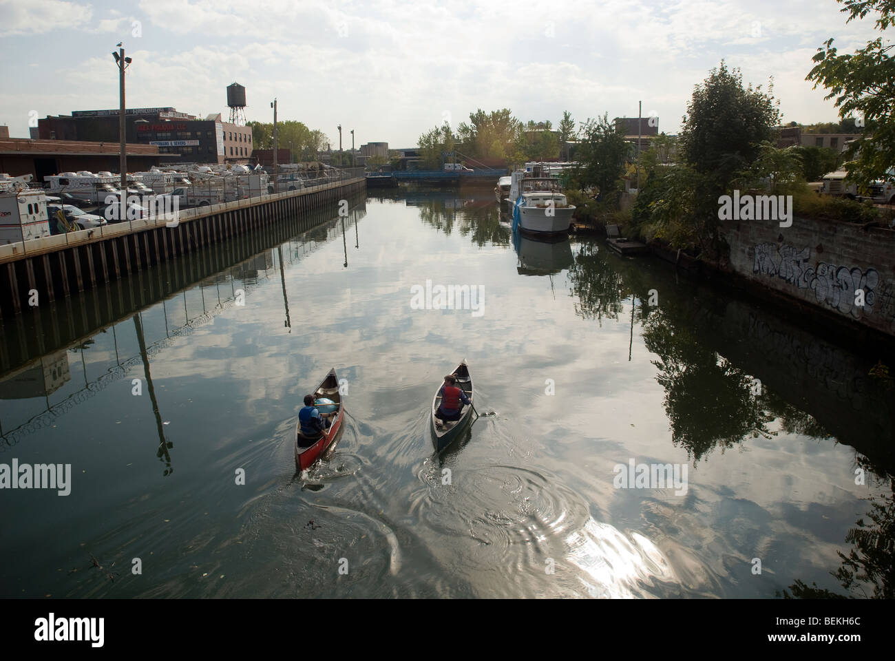 Canoers from the Gowanus Dredgers Canoe Club paddle the polluted ...