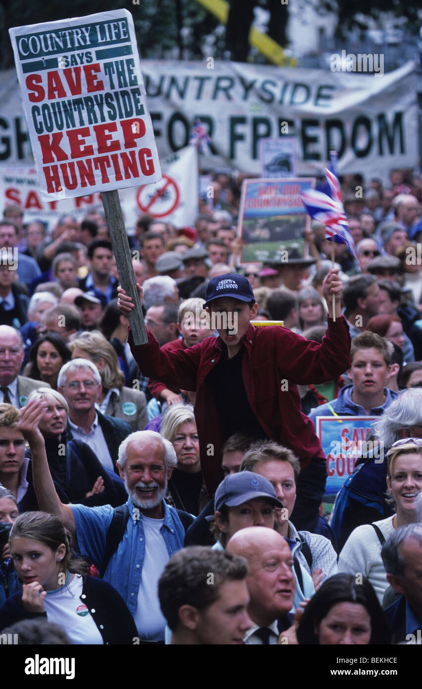 Countryside March London crowd and supporter with Keep Hunting Banner ...
