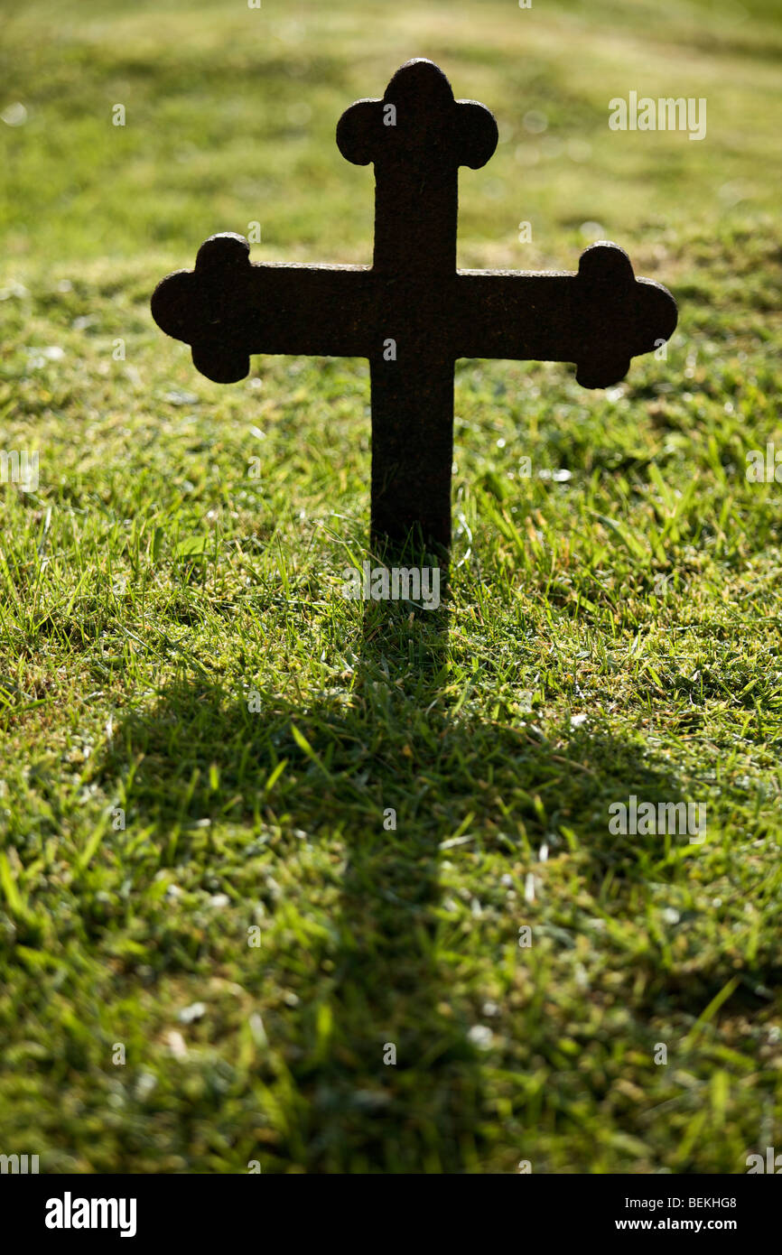 Single cross hi-res stock photography and images - Alamy