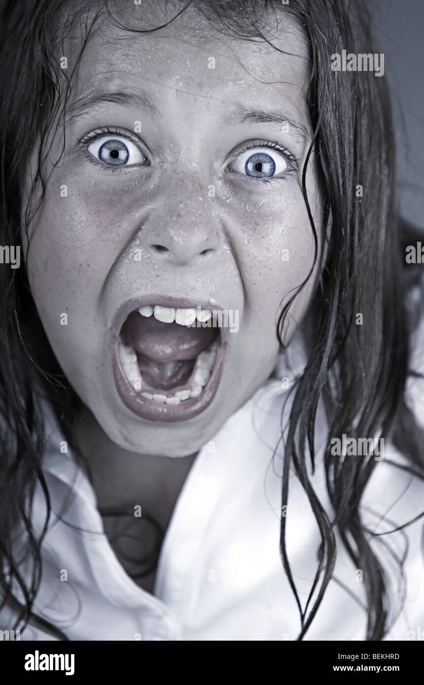 Kid screaming horror hi-res stock photography and images - Alamy