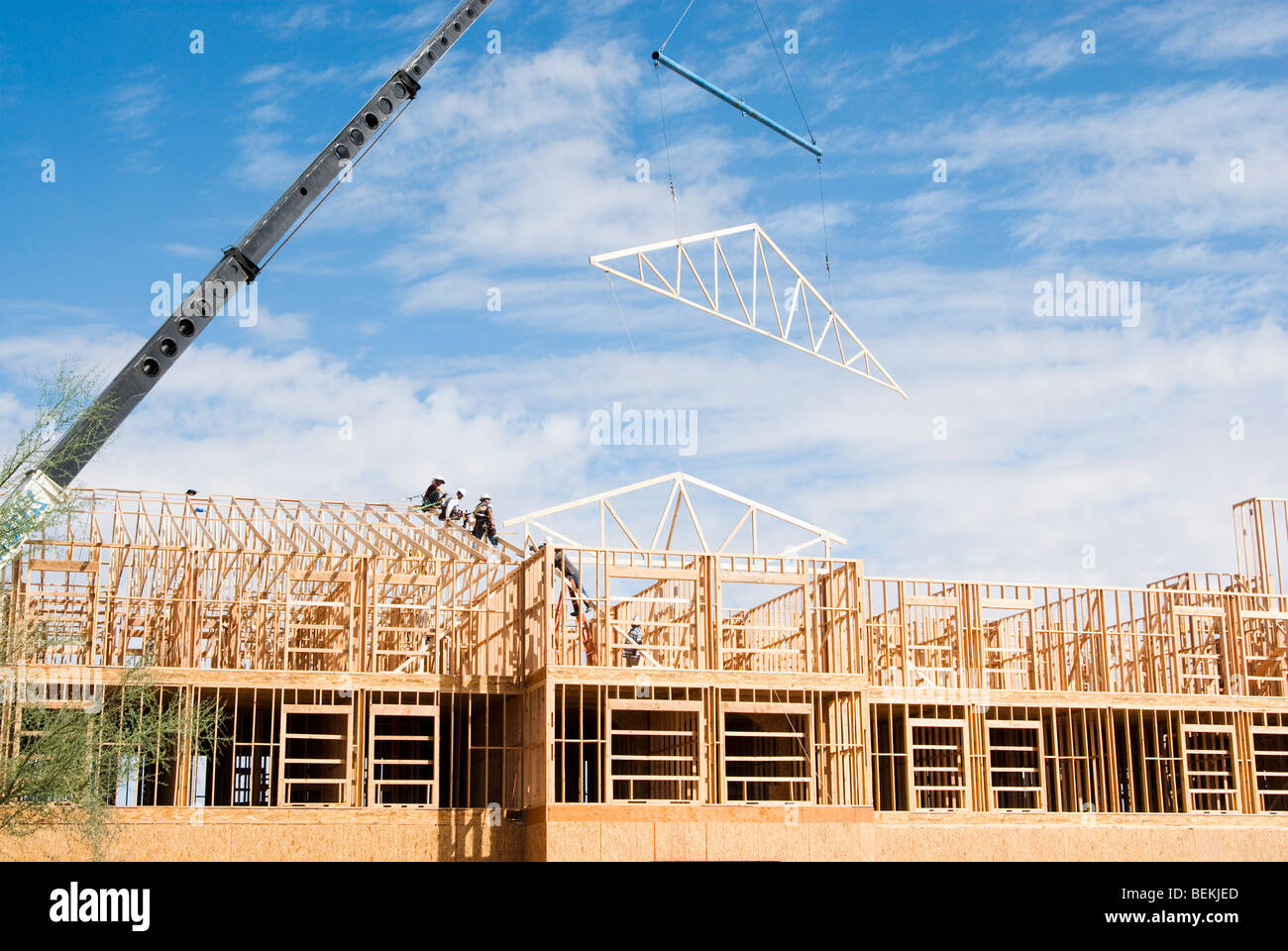 Roof truss lifting hi-res stock photography and images - Alamy