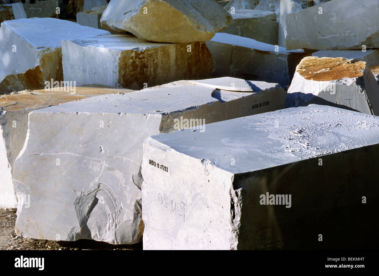Marble blocks hi-res stock photography and images - Alamy