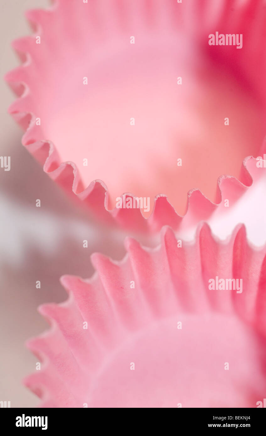 Fluted paper baking hi-res stock photography and images - Alamy