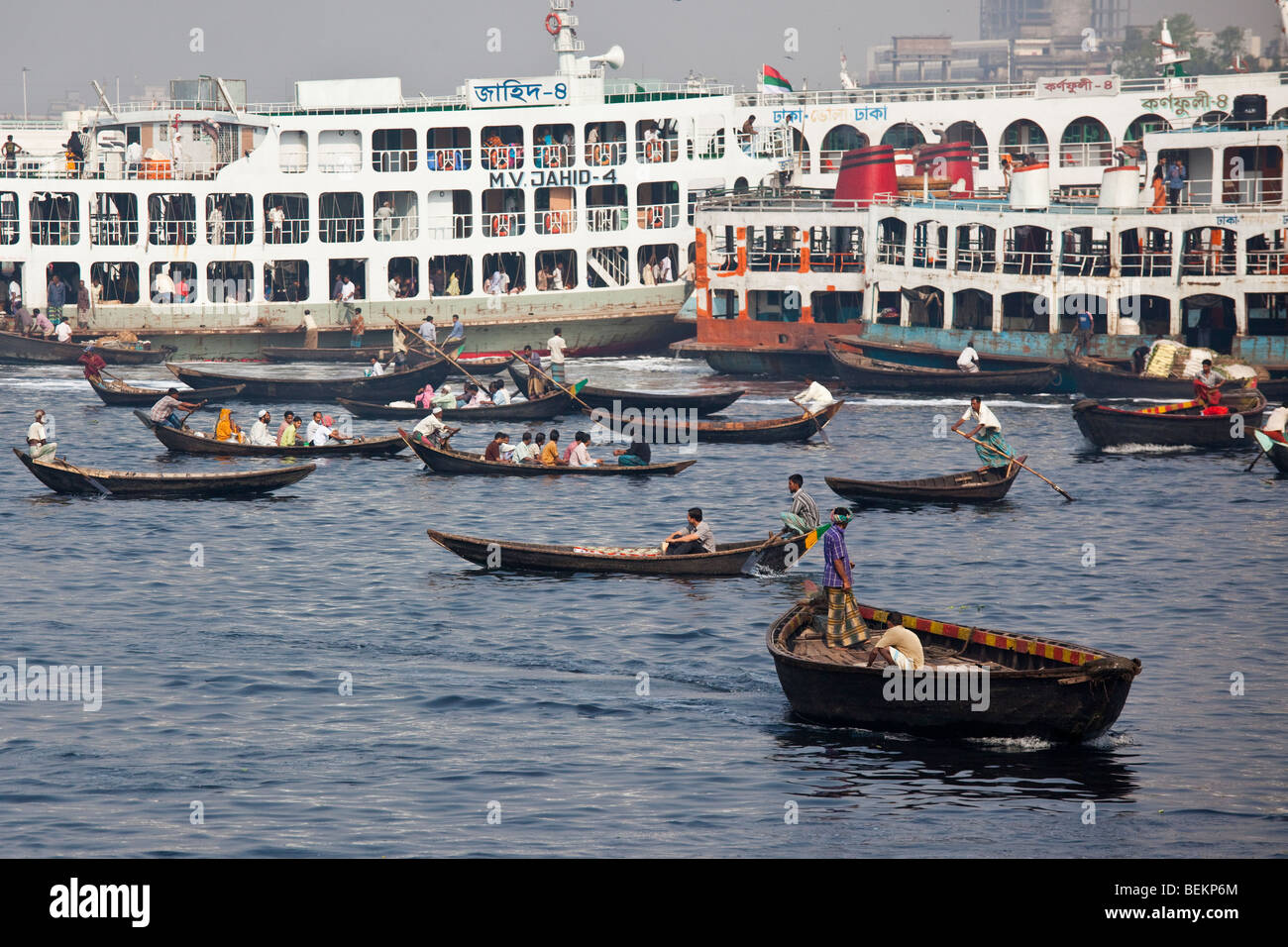 Dingi nouka small boat water hi-res stock photography and images - Alamy