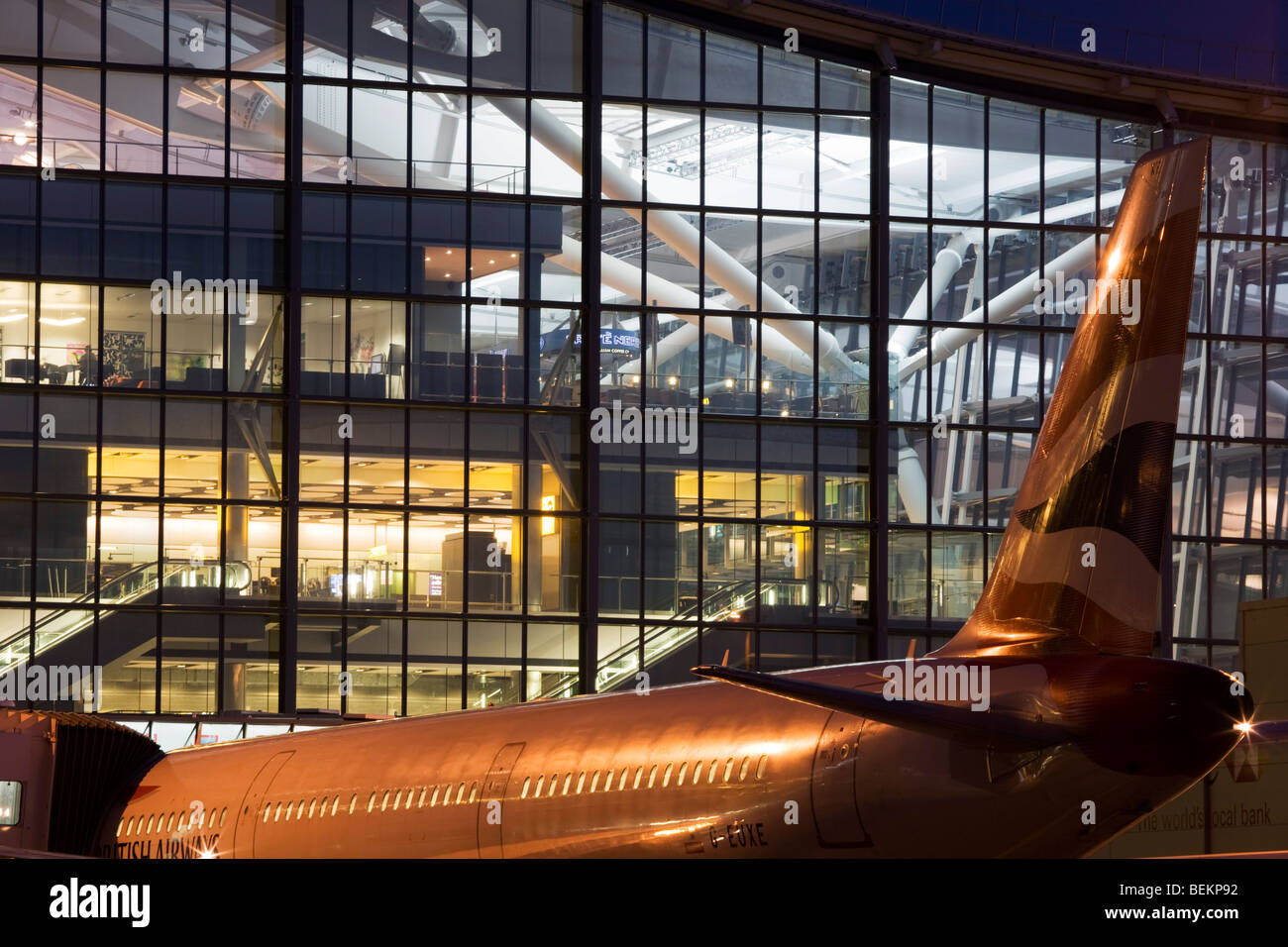British airways aircraft parked heathrow hi-res stock photography and ...