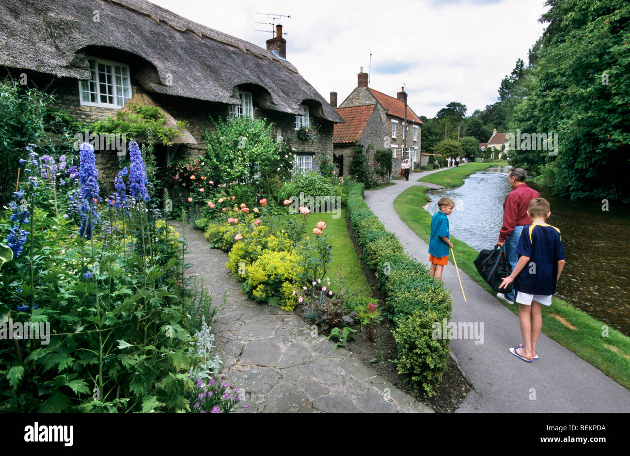 Thornton le dale river hi-res stock photography and images - Alamy