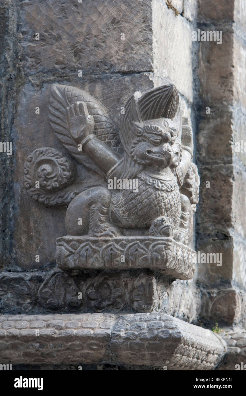 Garuda bird hindu hi-res stock photography and images - Alamy