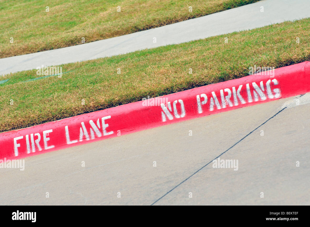 Fire lane hi-res stock photography and images - Alamy