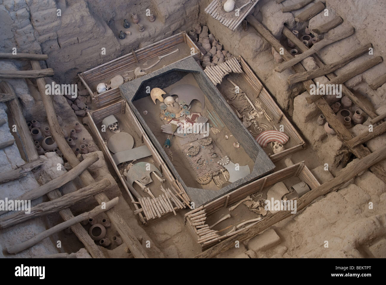 Lord of sipan hi-res stock photography and images - Alamy