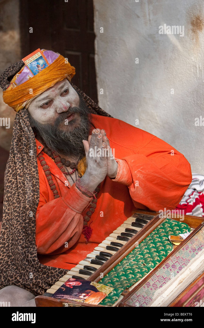 Pashupatinath, Nepal. Sadhu (Holy Man) at Nepal's Holiest Hindu Temple ...