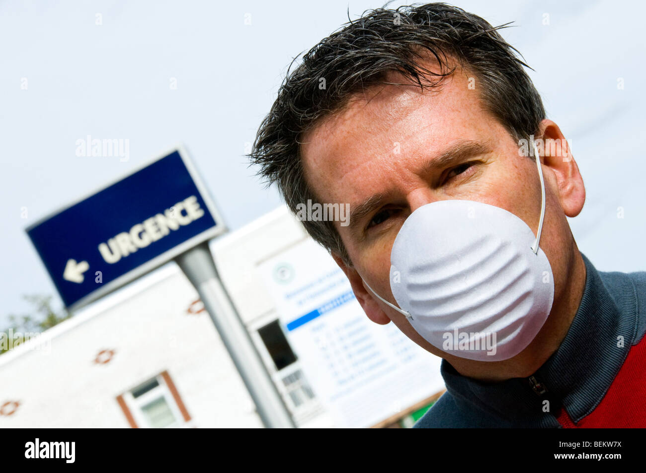 Swine flu mask hi-res stock photography and images - Alamy