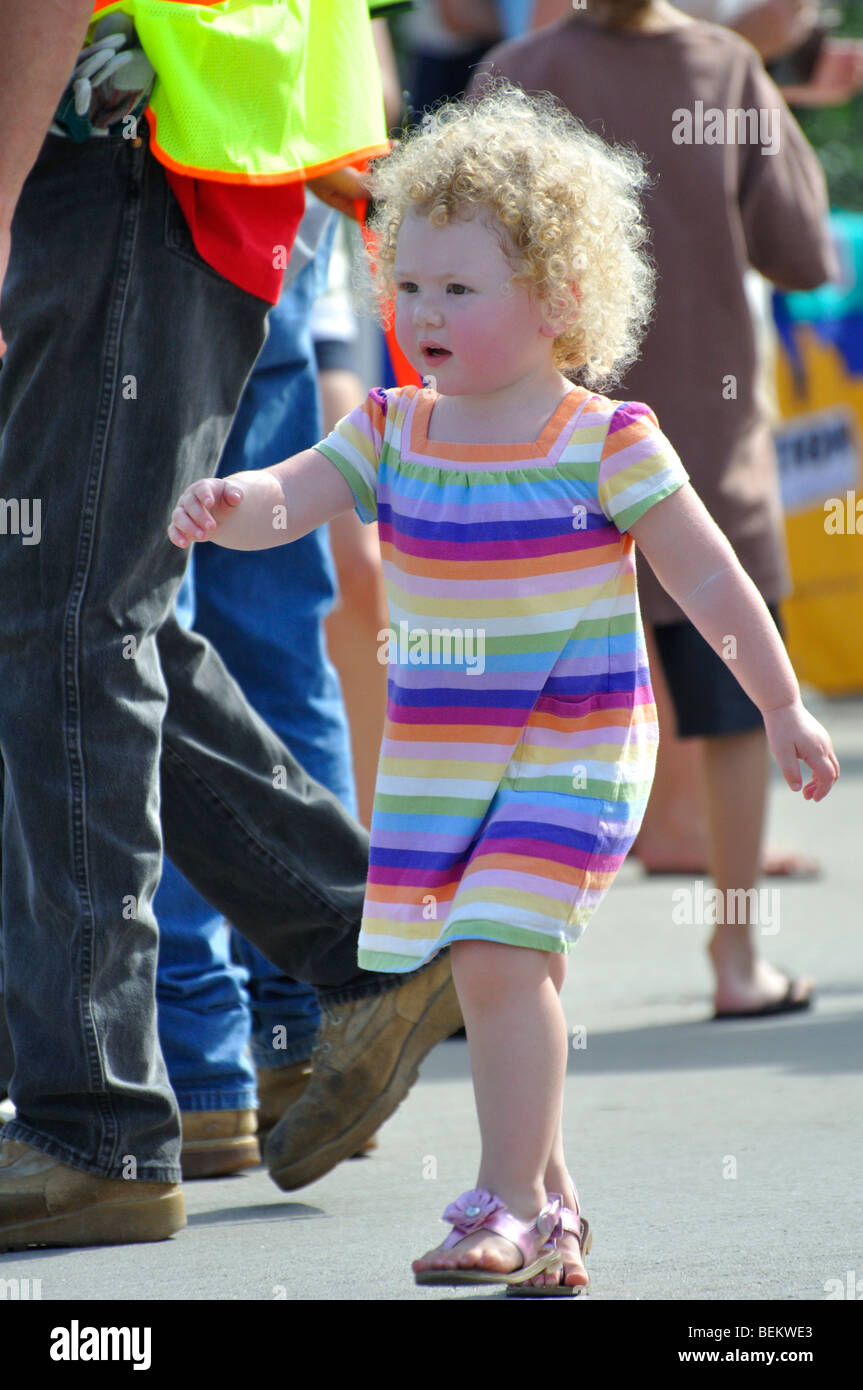 Little girl walking alone Stock Photo - Alamy Little girl walking alone Stock Photo - Alamy