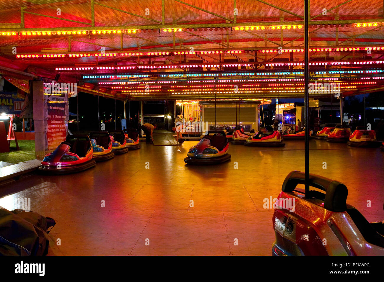Fairground rides dodgems bumper cars hi-res stock photography and ...