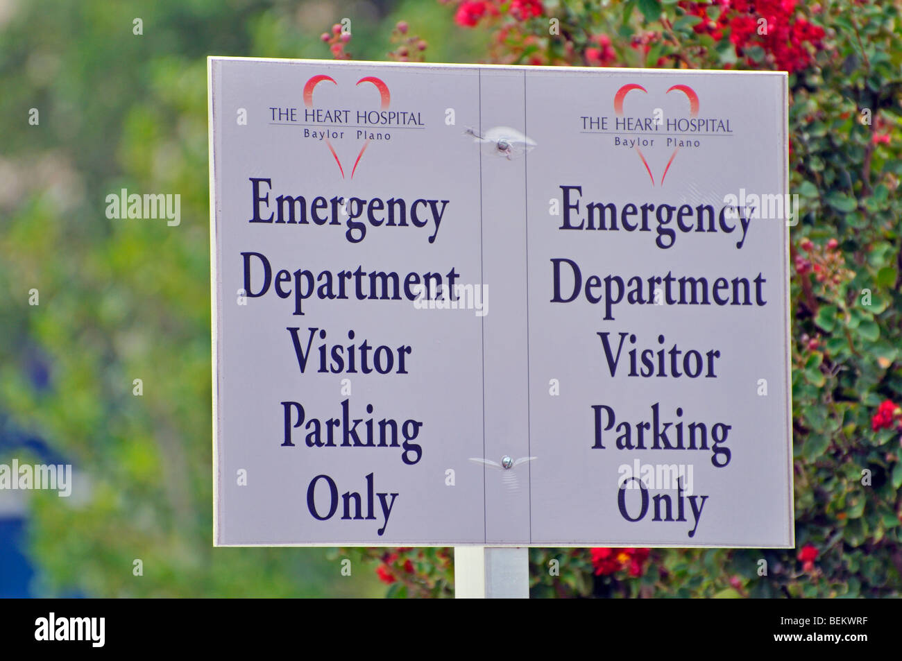 Hospital visitor parking sign Stock Photo - Alamy