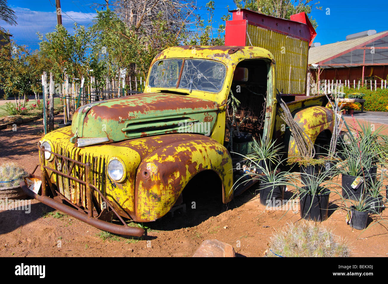 Rusted truck hi-res stock photography and images - Alamy