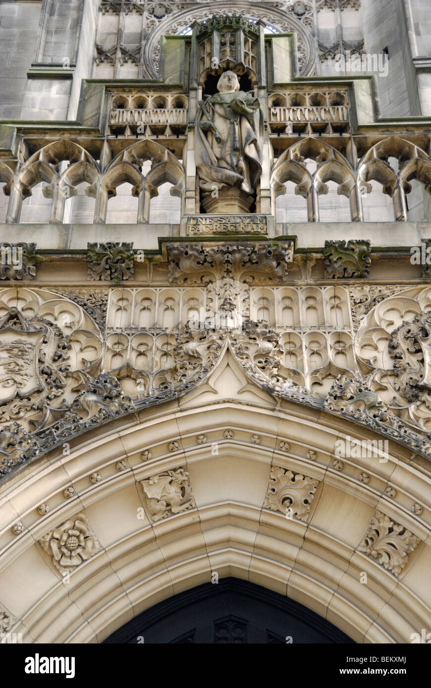 Detail of manchester cathedral hi-res stock photography and images - Alamy