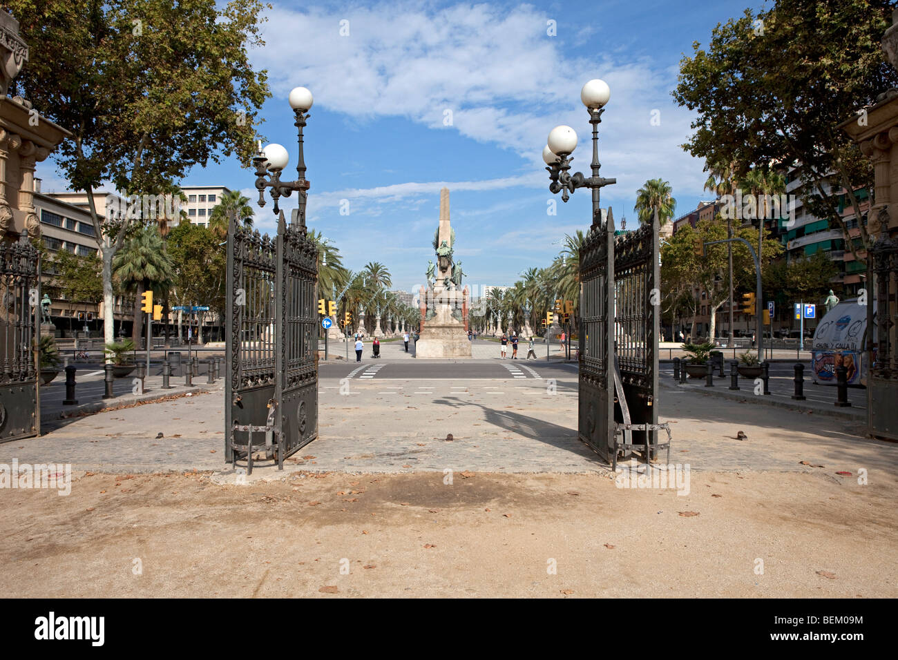 Barcelona gates to the Parc de la Ciutadella Old town Stock Photo - Alamy