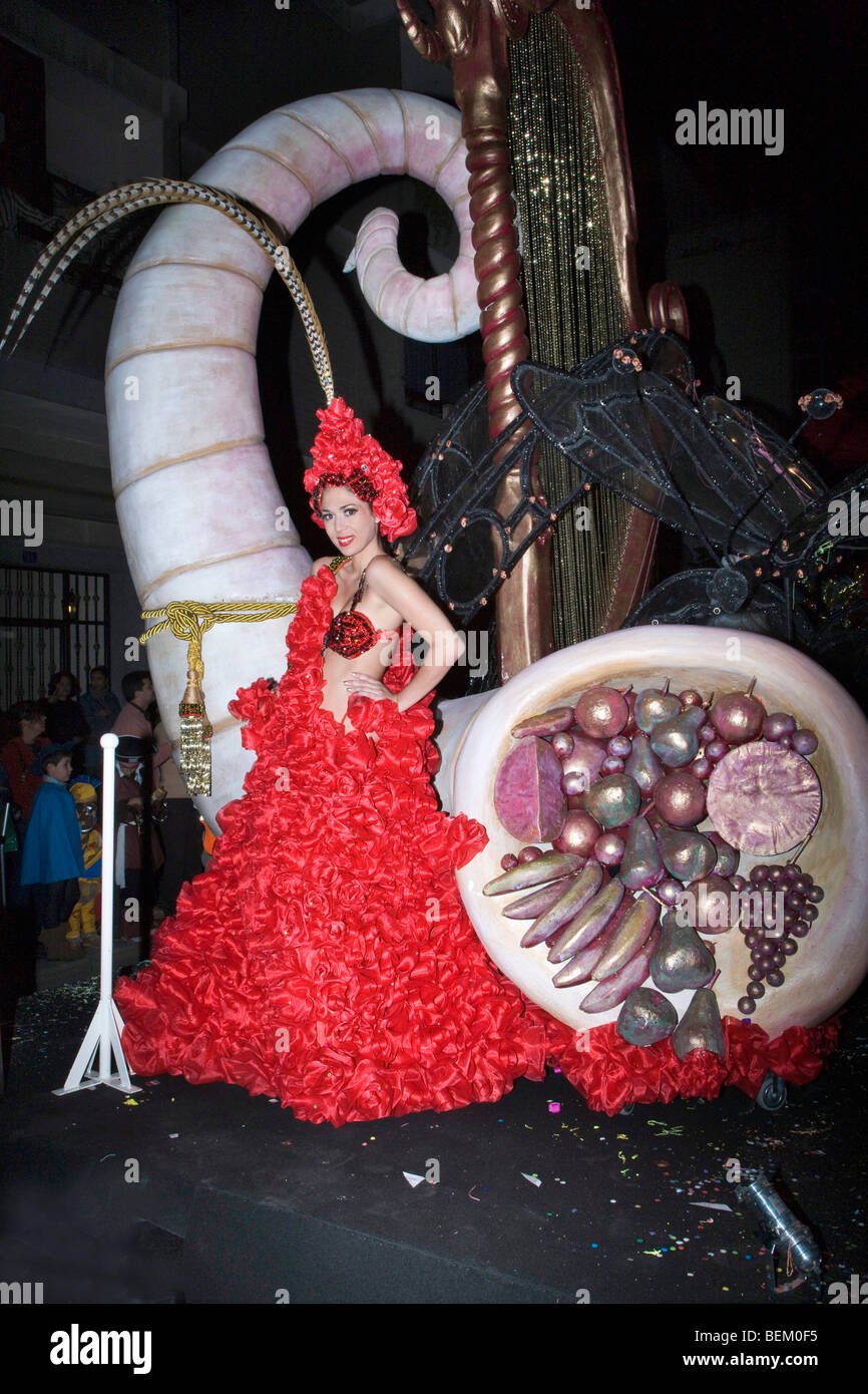 Carnival queen hi-res stock photography and images - Alamy