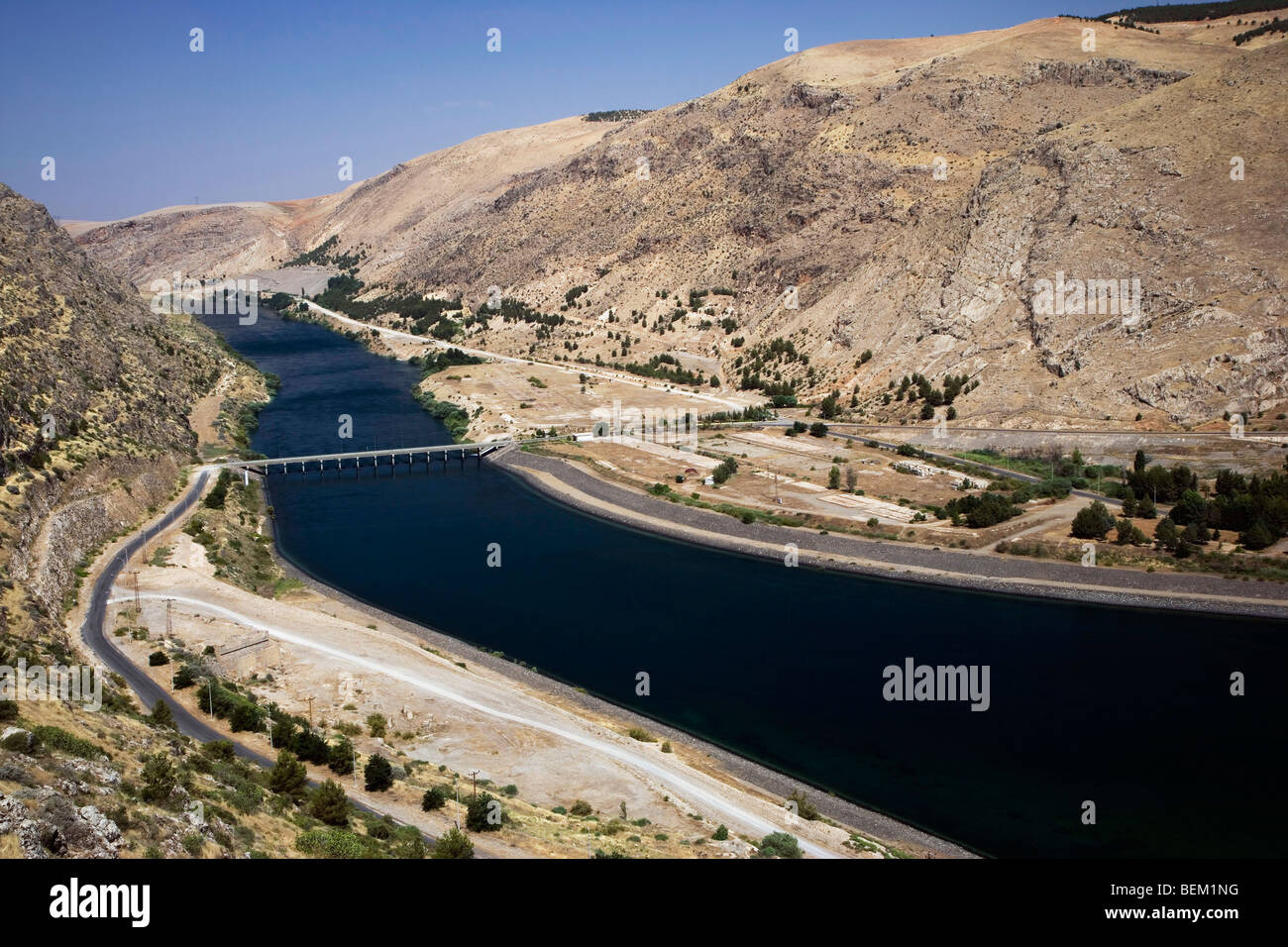 Euphrates river hi-res stock photography and images - Alamy