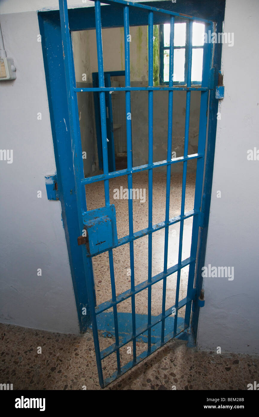 Jail cell gate hi-res stock photography and images - Alamy
