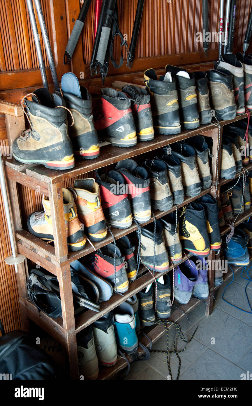 Vittorio Emanuele II hut, Valsavarenche, Gran Paradiso national park ...