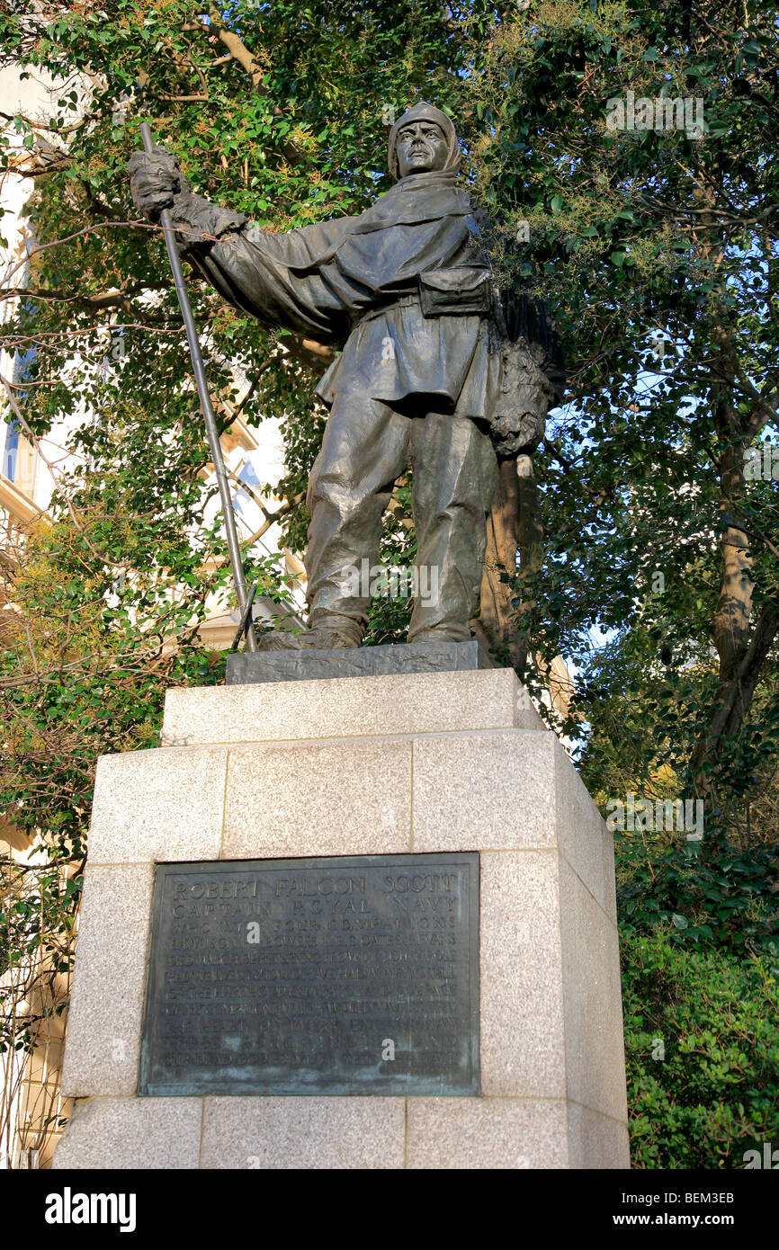 Robert Falcon Scot Bronze Memorial Statue Waterloo Place London Capital ...