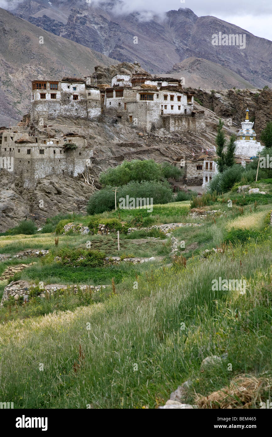 Zanskar house hi-res stock photography and images - Alamy