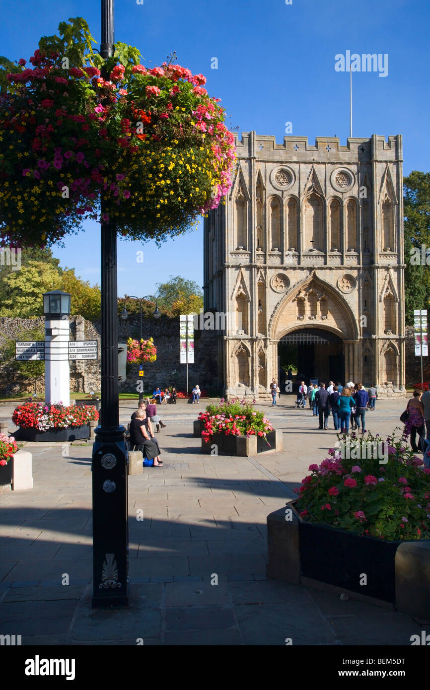 The abbey gate hi-res stock photography and images - Alamy