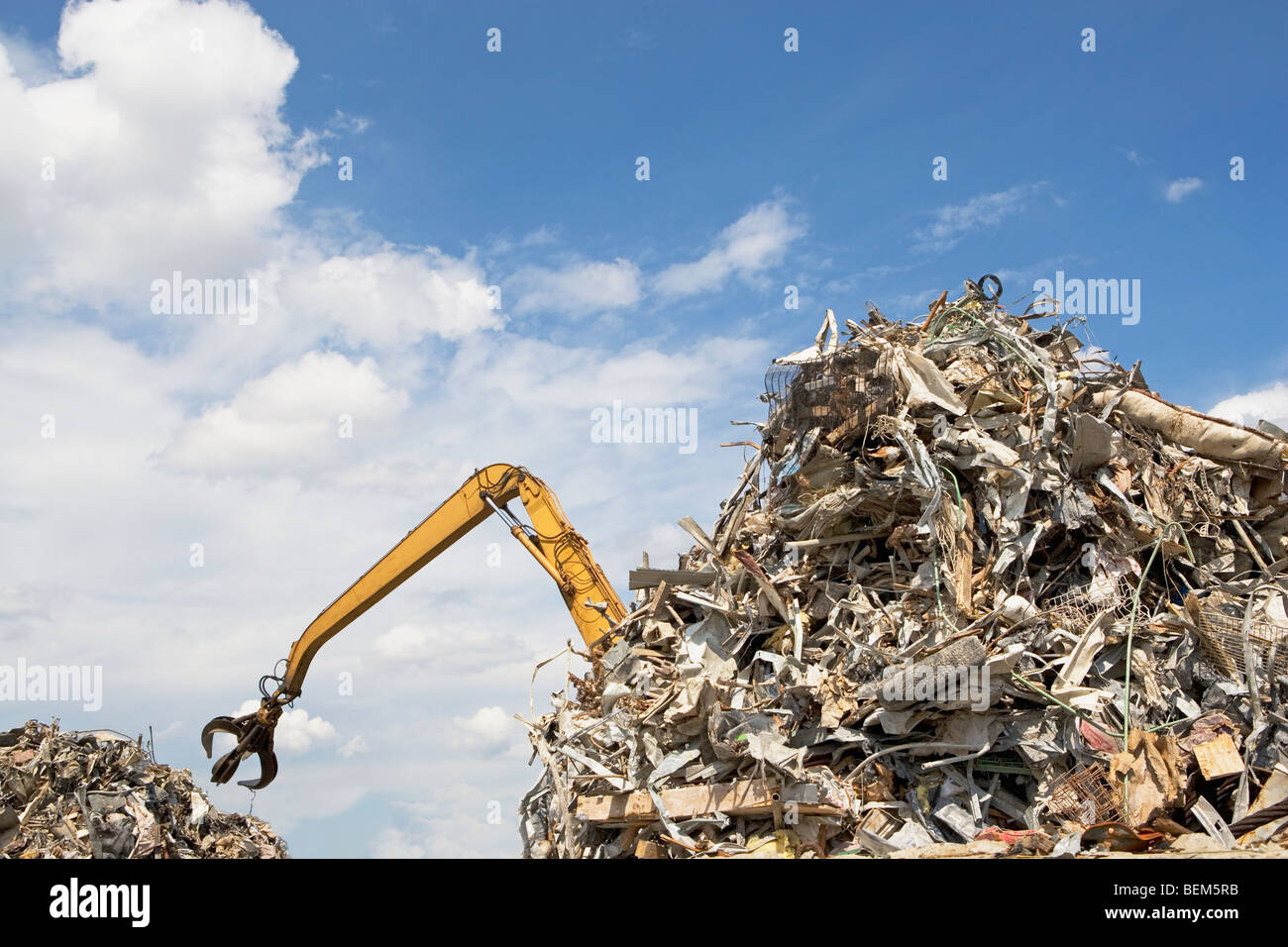 Mechanical grabber hi-res stock photography and images - Alamy