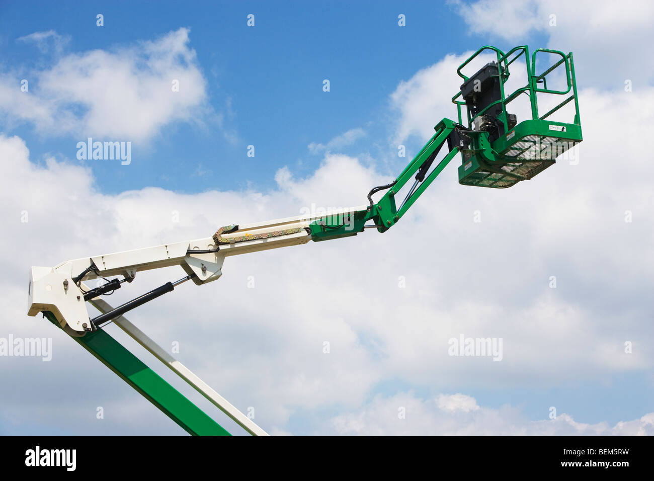 Lifting heavy objects hi-res stock photography and images - Alamy