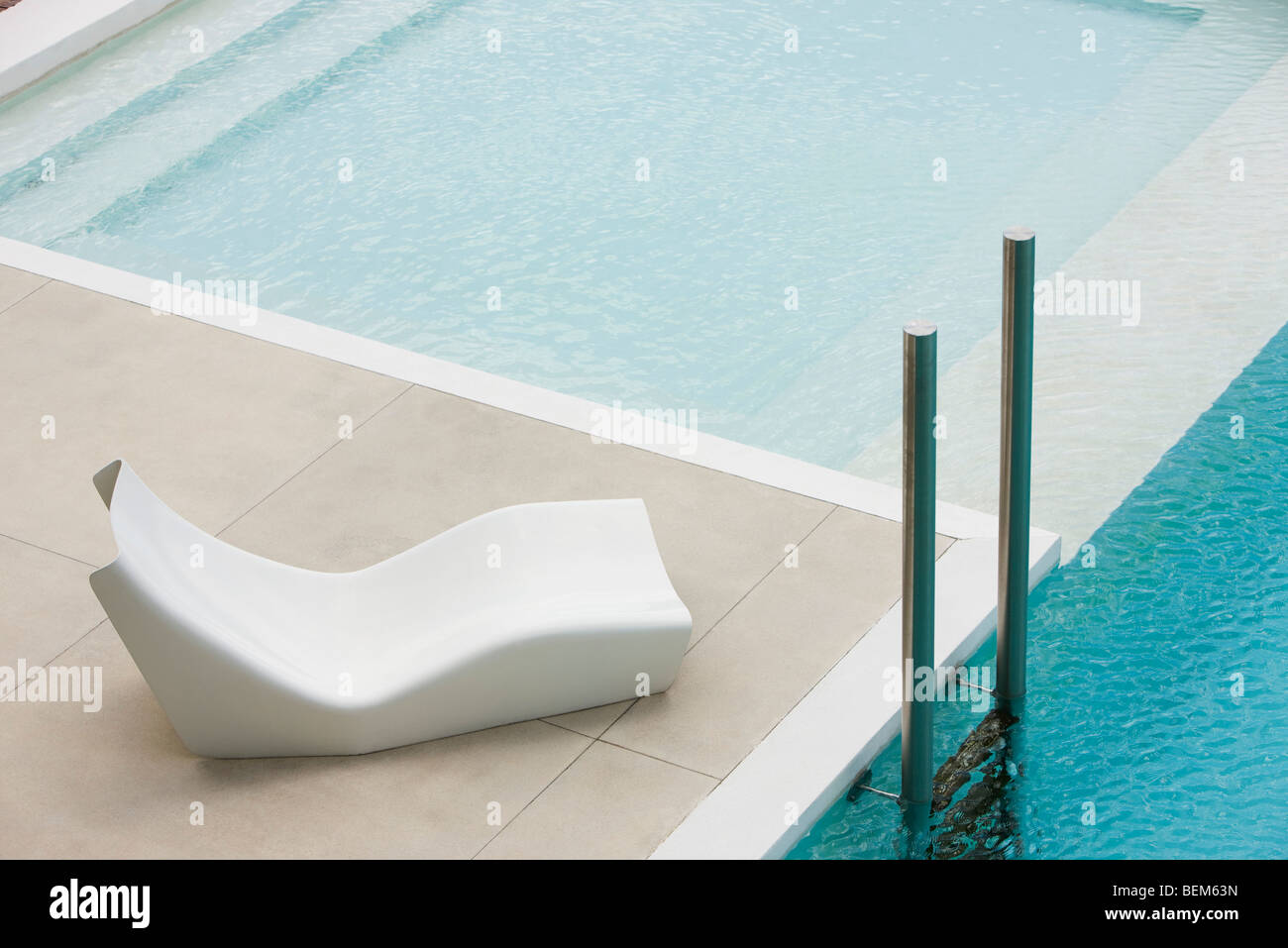 Swimming pool ladder deep end hi-res stock photography and images - Alamy