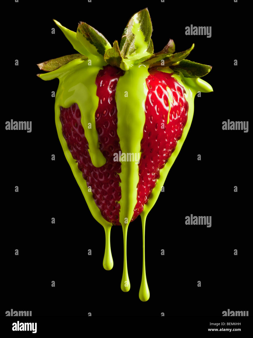 Strawberry drips hi-res stock photography and images - Alamy