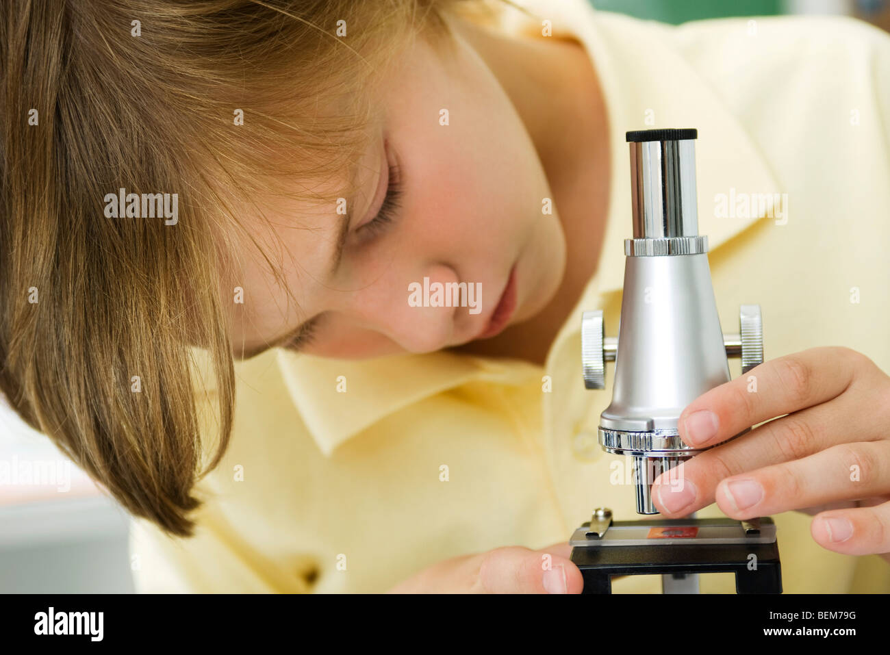 Microscopes slides hi-res stock photography and images - Alamy