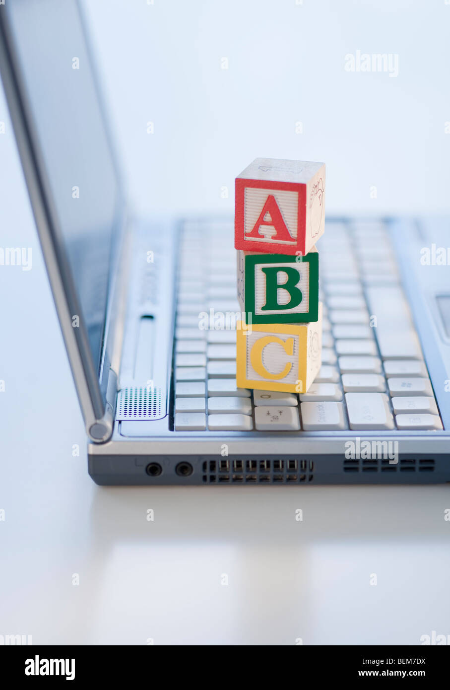 Letter blocks hi-res stock photography and images - Alamy