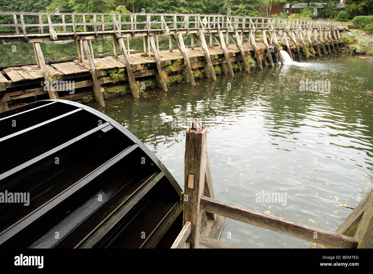 Wheel bridge hi-res stock photography and images - Alamy