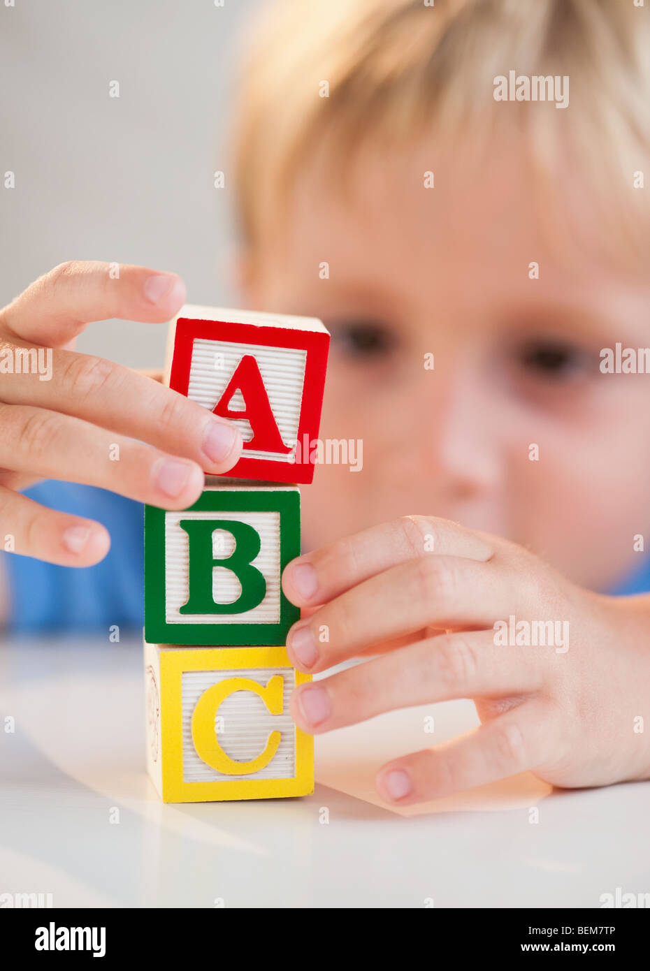 Abc blocks hi-res stock photography and images - Alamy