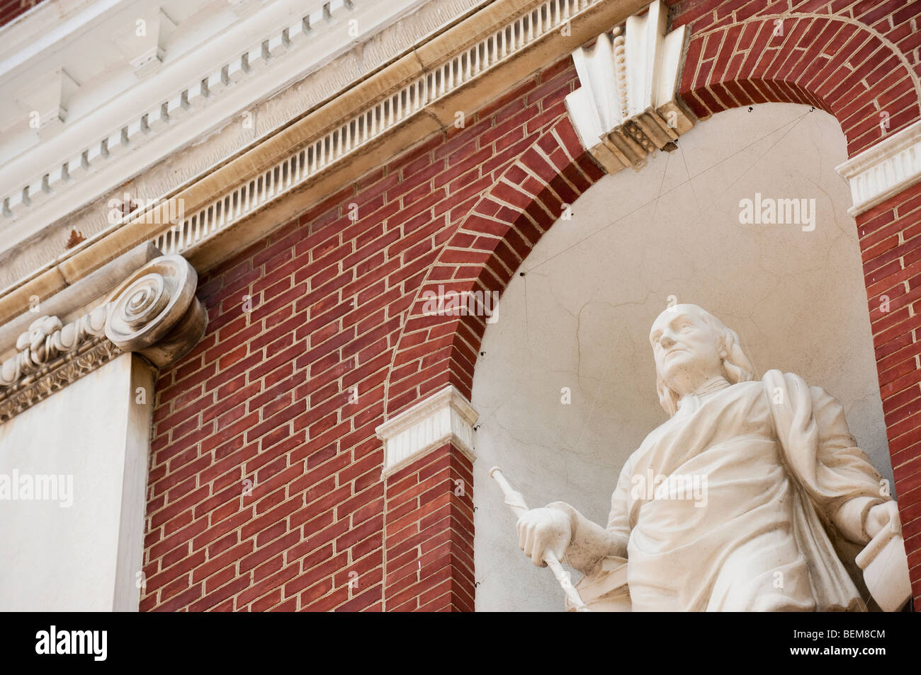 Statue of Ben Franklin Stock Photo - Alamy