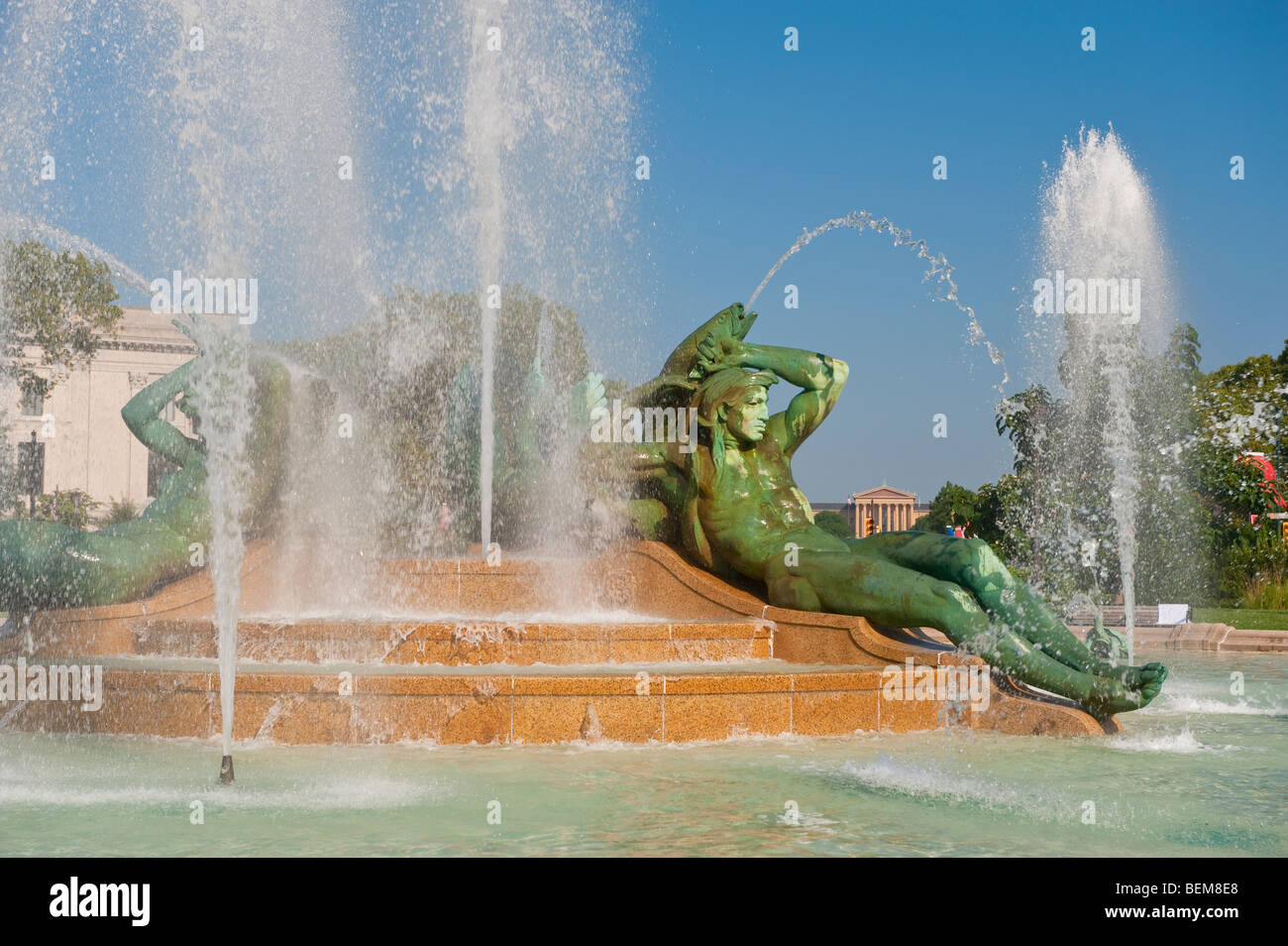 Logan square hi-res stock photography and images - Alamy